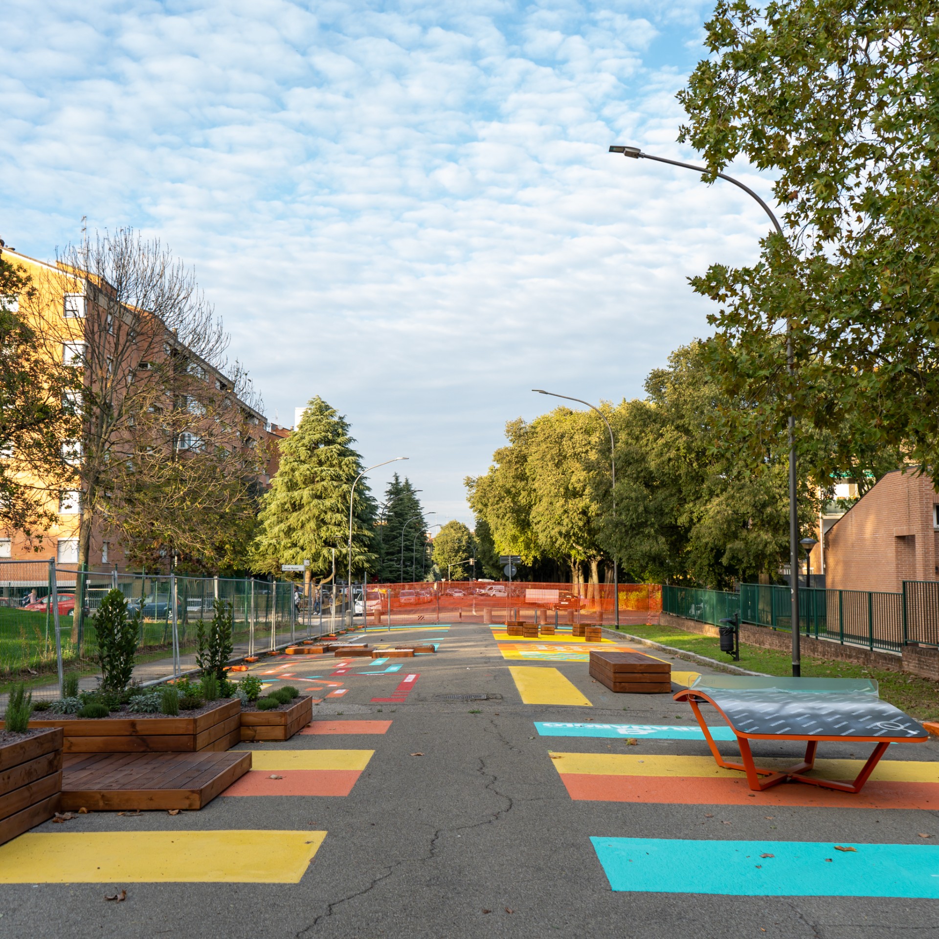 Nuovo allestimento della zona pedonale di via Milano | Comune di Bologna